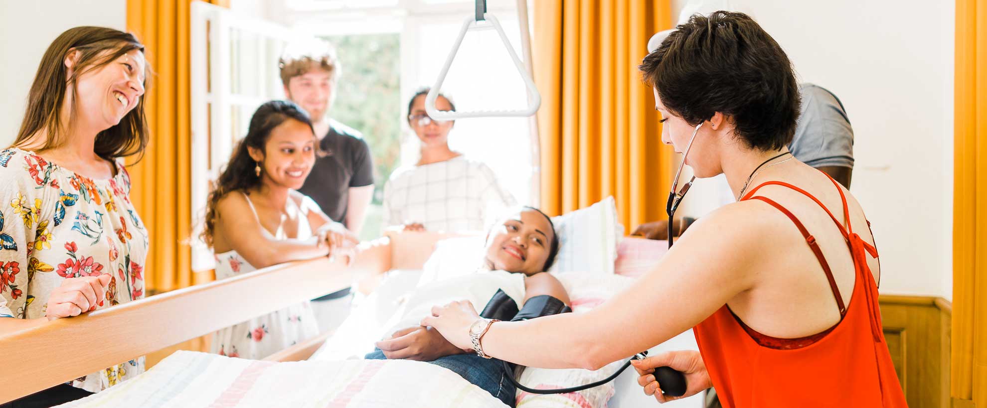 Ausbildung in der Pflege - Marta-Belstler-Schulen